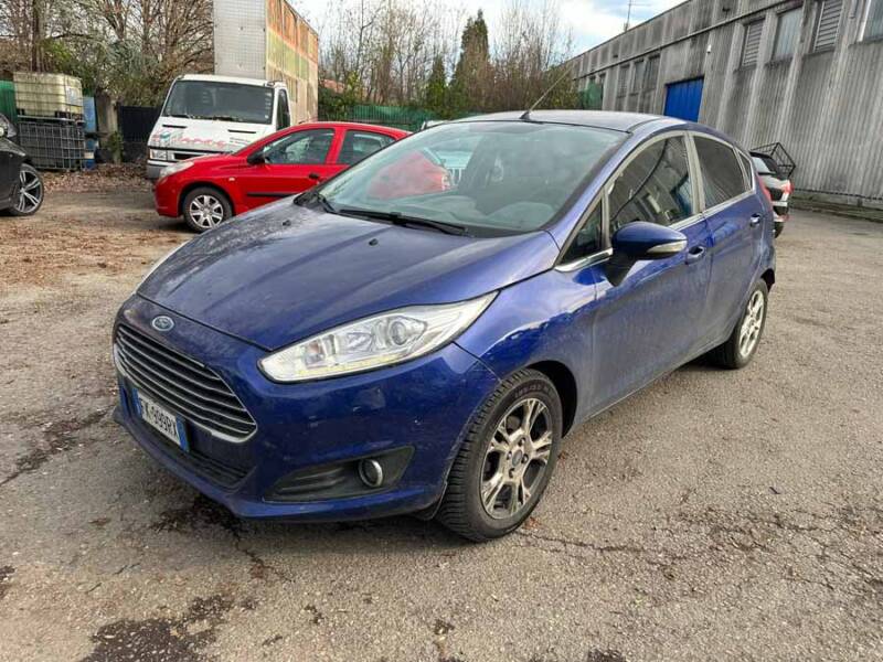 Ford Fiesta diesel anno 2017 - incidentata - Auto Incidentate Italia ...
